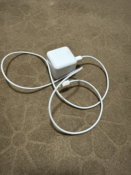 Iphone orginal zaryatka sotiladi srojna arzonga