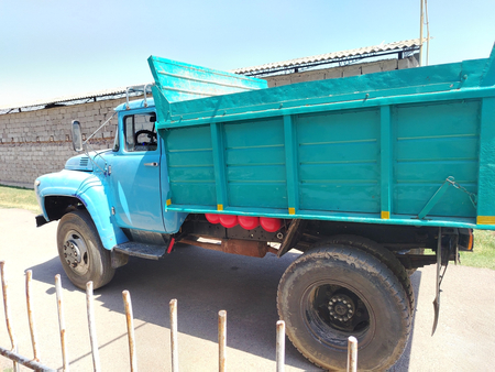 Zil samosval sotiladi yil 78