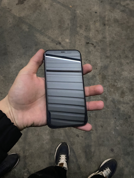 Iphone 11 sotiladi 128 gb idiyal