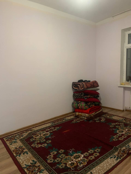 Sotiladi. Sergeli 6a 2/3/7