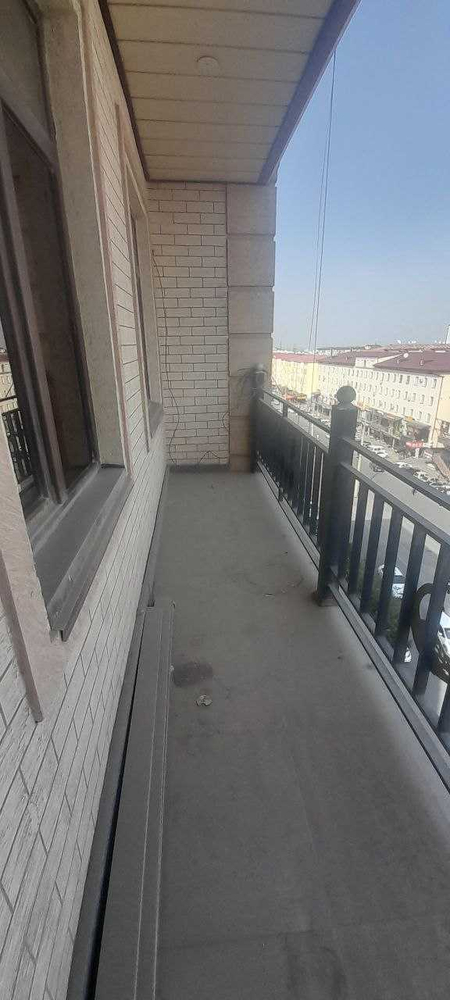 Срочно продается 4 х комнатная квартира в центре города