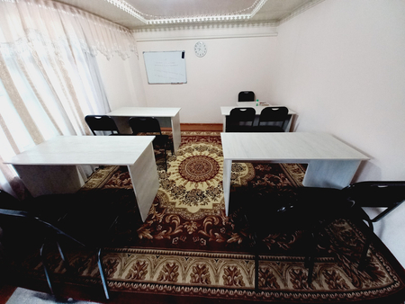 Продаётся школьные парты и стулья для