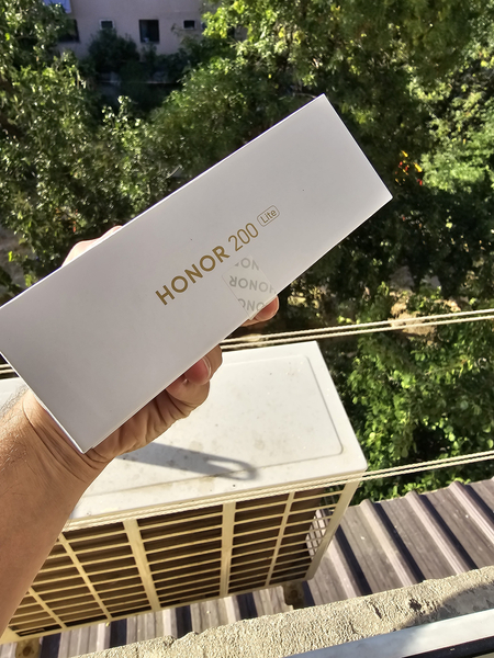 Продам Абсолютно новый Мощный Смартфон Honor 200 Lite 256GB 8GB ОЗУ