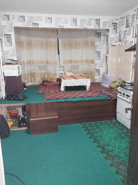 Sergeli / quruvchilar mavzesi 2x xonali uy sotiladi   2/2/9