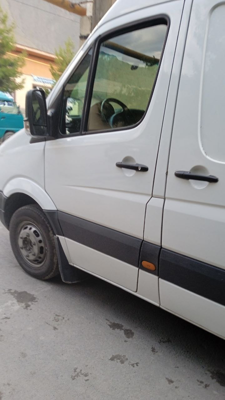 Sprinter mega sotiladi