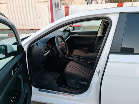 Продаётся Volkswagen eLavida 2021года