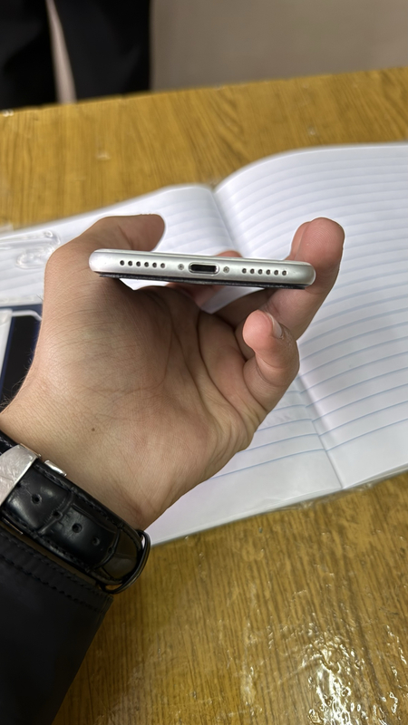 iphone se 2020 white