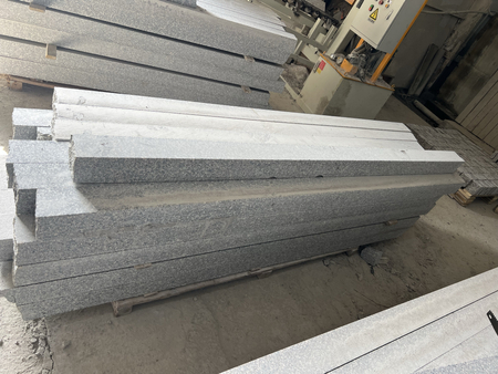 Granit toshlar, гранитные плиты 138,000 сум