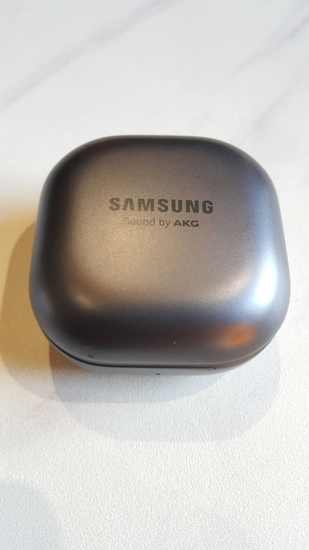 Продаю свои Samsung Galaxy Buds Live !!!