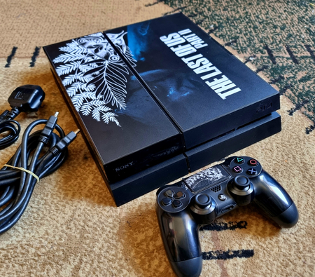Playstation 4 500 gb,  6.72 Hen versiya.