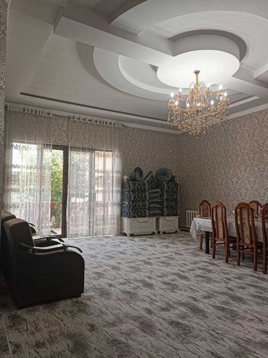 Срочная продажа просторного дома в Яшнабоде: 5 комнат, 3 санузла