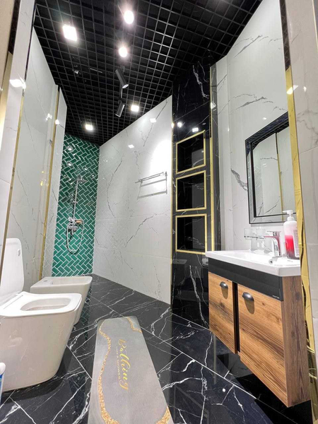 Сдается кв-ра в центре города ул. Мукуми 4/6/8 Авторский проект 1700$