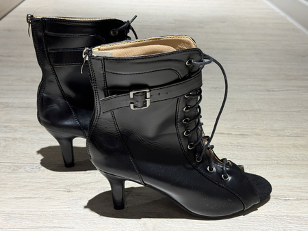 Продается обувь для High heels новые