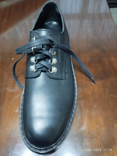 Продаётся коженные ботинки Zara