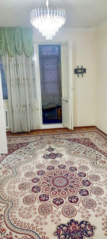 CHILANZAR 8 Kv 2 XONA 1 etaj Xonalar Aloxida Tozza RemonT Srochna qoyi
