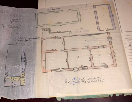 Продаётся дом в чиланзаре вдоль главной дороги.Площадь 9,4 сотки.
