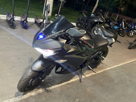 yamaha R3 replica