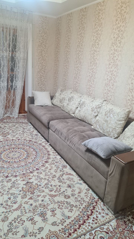 Дружба народов - срочно продается 2в3 ком / 2 этаж 77 серия