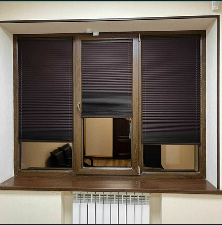 Plise jalyuzi . Jalyuzi va jalyuzi pardalari  mosketni setka