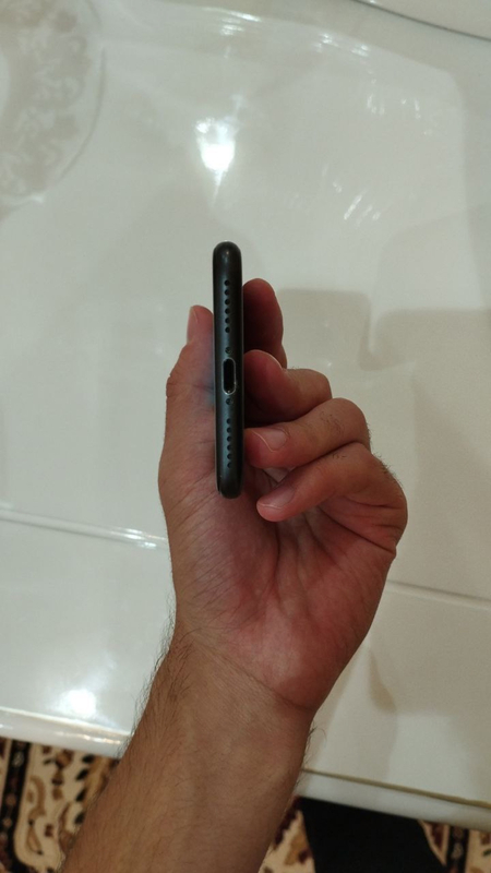 Apple 8 64 gb uxasi ishlamidi qogan hammasi chotki
