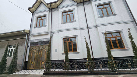 Сергели Хонобод Беруни махалля 2 сотих 7 хона евроремонтли уй сотаман.