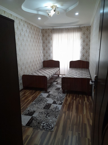 На против Площади Регистана хостел под ключ