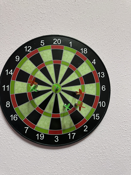 Darts doska oʻyin uchun