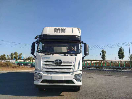 Faw фургон со шторкой 8,5 м