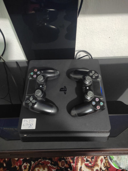 Ps4 slim 1TB v:6.72 прошитый+23 игры