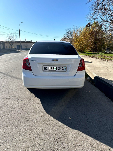 Продаётся автомобил