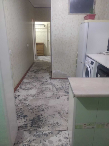 Тансикбоев 3да 3 хонали 2 этаж уй (28 дом, 98 кв)