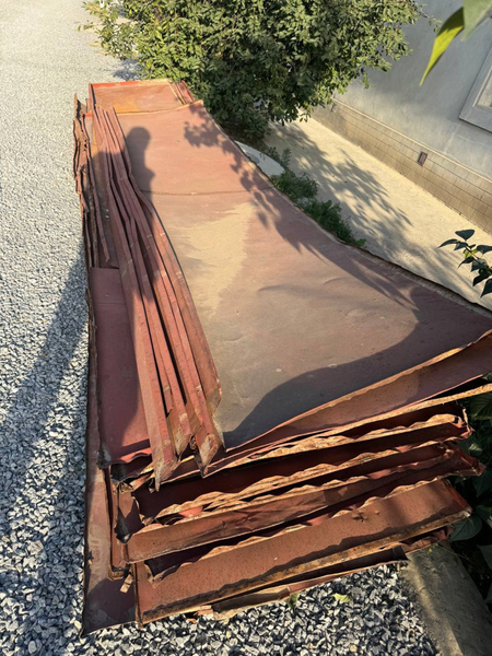 Tunuka 0.1 srochno sotiladi