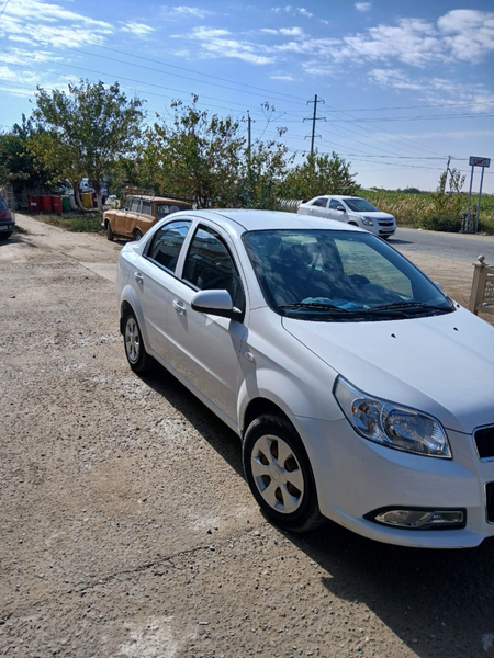 Nexia 3 sotiladi