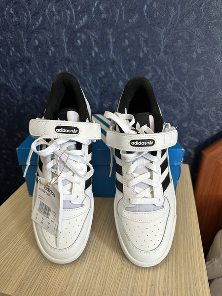 Adidas forum 84 low black white
