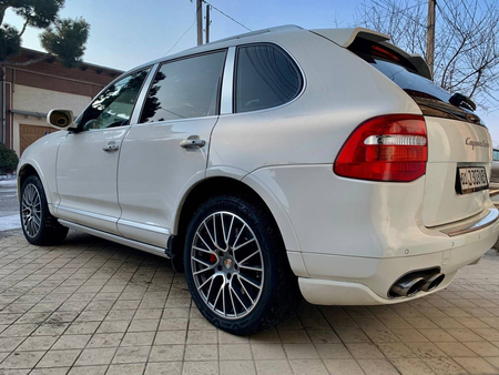 Срочно Porsche 4.8L Turbo 500H/P