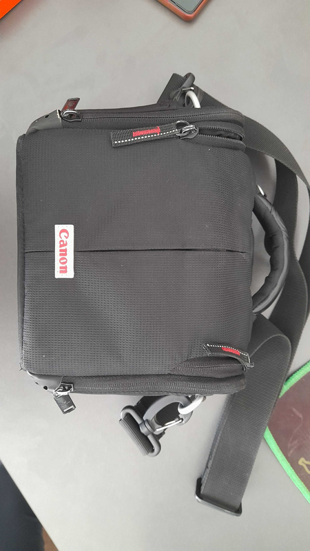 Продаётся фото апарат Canon EOS650D состаяние отличное. Сумма 300$.