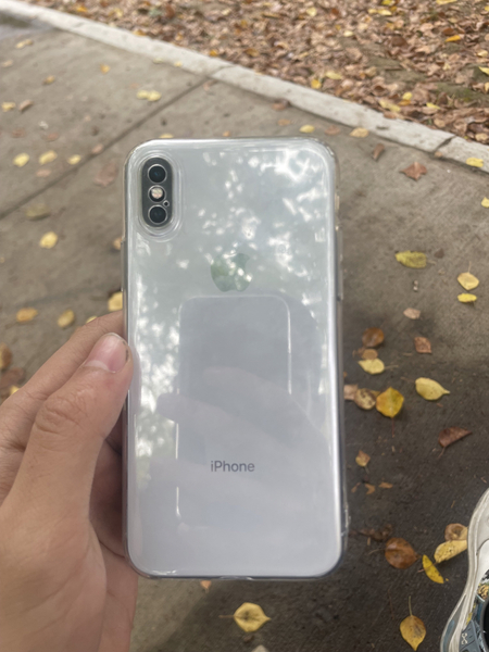 Iphone x  64 gb , 77 % yomkst