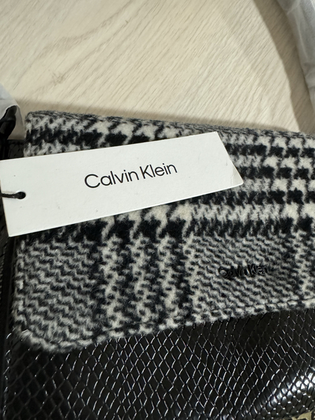 сумочка от Calvin Klein