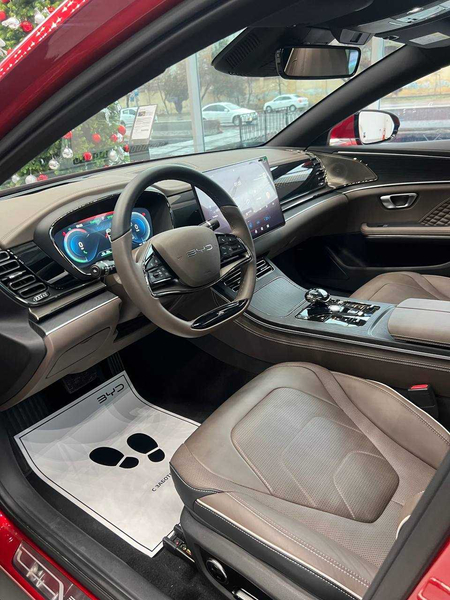 BYD HAN 715km Flagship со скидкой до нового года