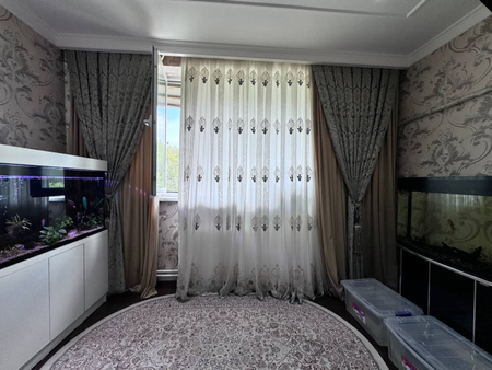 Срочно продам квартиру 4/4/9 Юнусабад 12