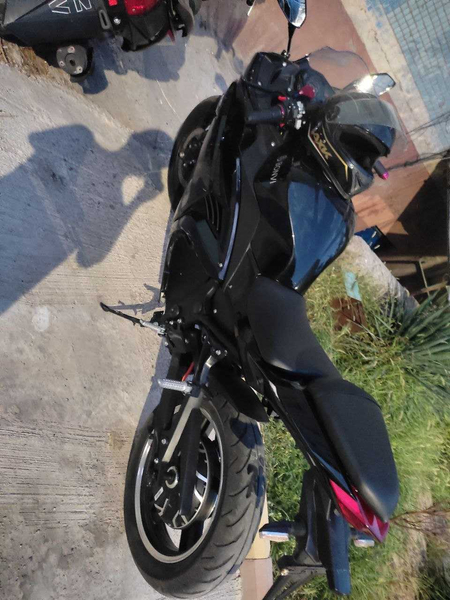 YAMAHA R3 Replica