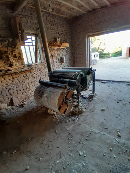 Poxta titish oparati