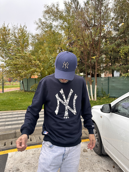 Кофта new era
