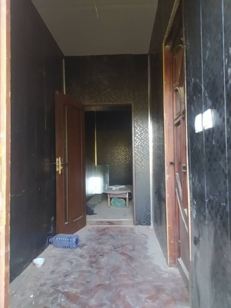 Uy sotiladi. Zudlik bilan pul zarur