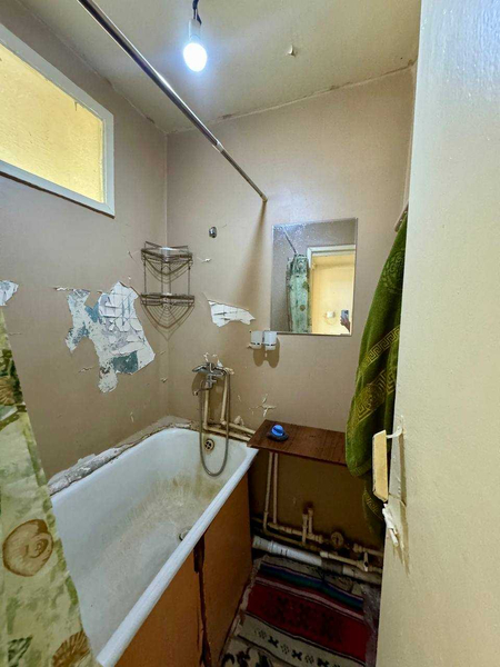 3 xonali 85m² 2-qavat sotiladi