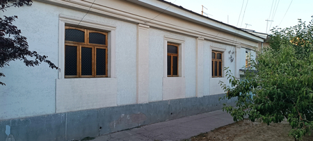 Uchastka sotiladi