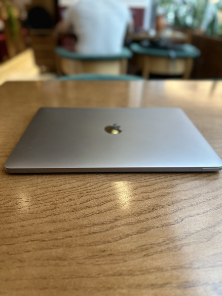 MacBook Pro 13. 2019