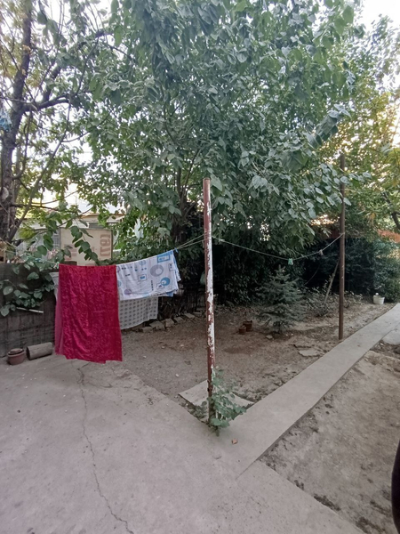 Продаю 2-х комнатнаю квартиру в центре Сергели новая