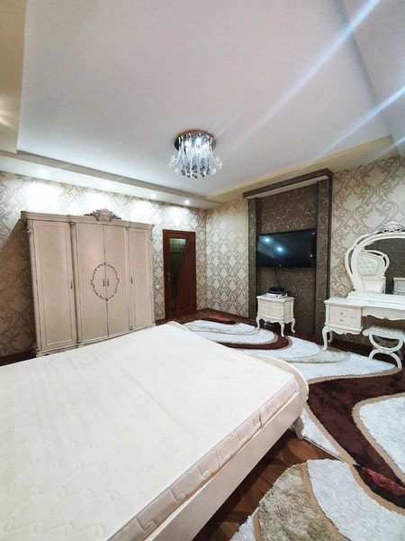 3х комнатная, ЛИФТ, 120 м/кв, сквозная планировка, Мирзо Улугбек.