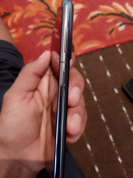 Samsung s21 256 aybi bor